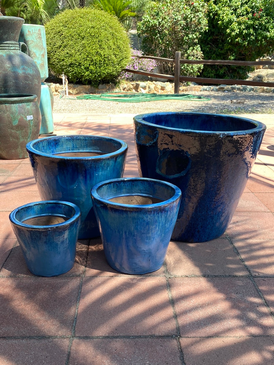 Mendocino Graves Round Planter Pot – The Madd Potter
