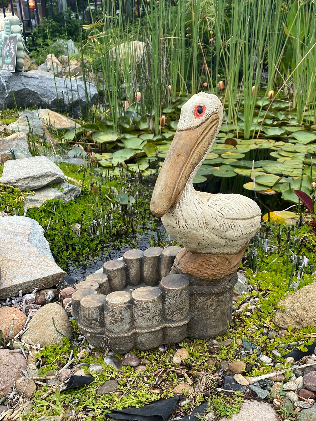 Mini Pelican Birdbath – The Madd Potter